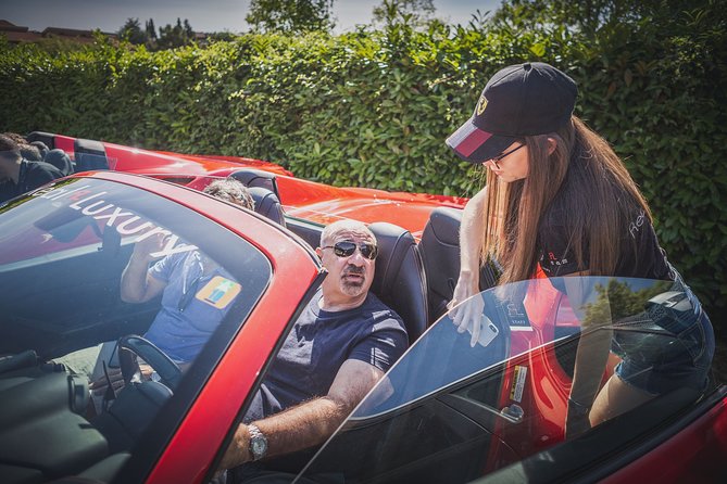 Bolgheri / Volterra / Florence-Tour in Ferrari - Discovering Tuscany in a Ferrari: The Details