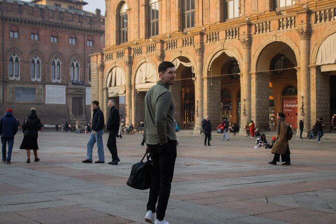 Bologna: Photo tour with professional photographer - The Itinerary Breakdown