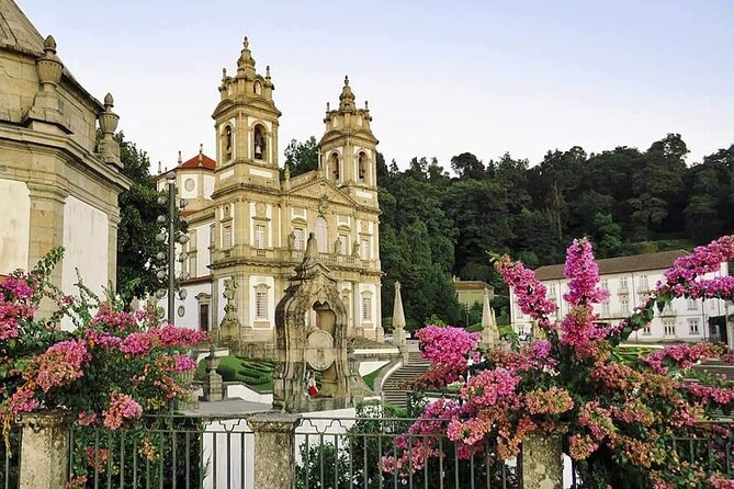 BRAGA AND GUIMARÃES: Private Historic Tour from Porto - Key Points