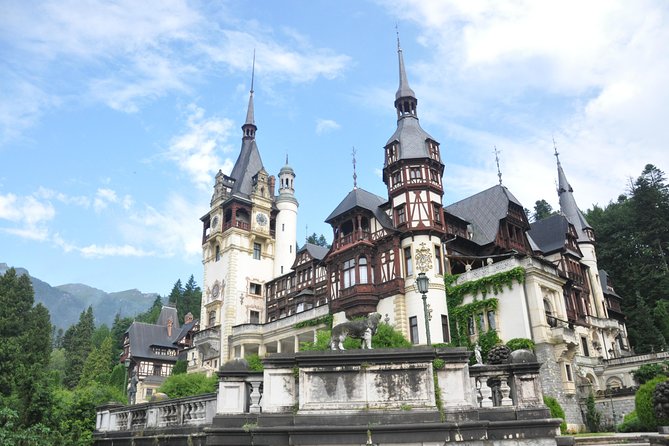 Bran Castle and Rasnov Fortress Tour from Brasov with Entrance Fees Included - Optional Peles Castle Visit - An Introduction to the Tour Experience