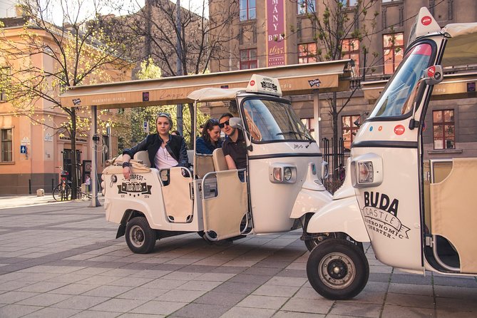 Budapest TukTuk Private Tour with Goulash Soup in the Downtown - The Final Stop: Goulash for a Taste of Hungary