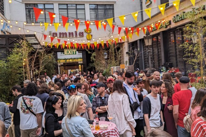 Budapest Vibe: Ruin Bars, Street Art and Culture Tour - In-Depth Breakdown of the Tour