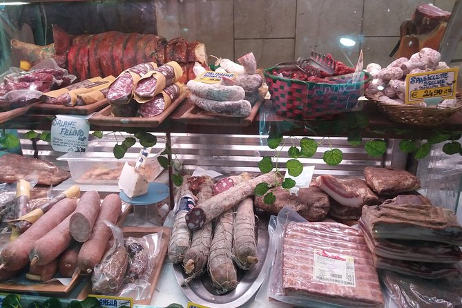 Budget-friendly Street Food Tour of Trastevere Quarter Smaller Group - Welcome to Trastevere: A Neighborhood Like No Other