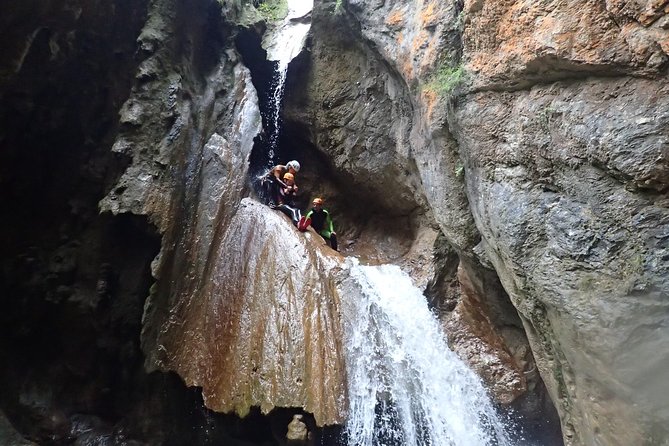 Canyoning "Summerrain" - fullday Canyoning Tour also for beginner - Discovering the Summerrain Canyoning Experience