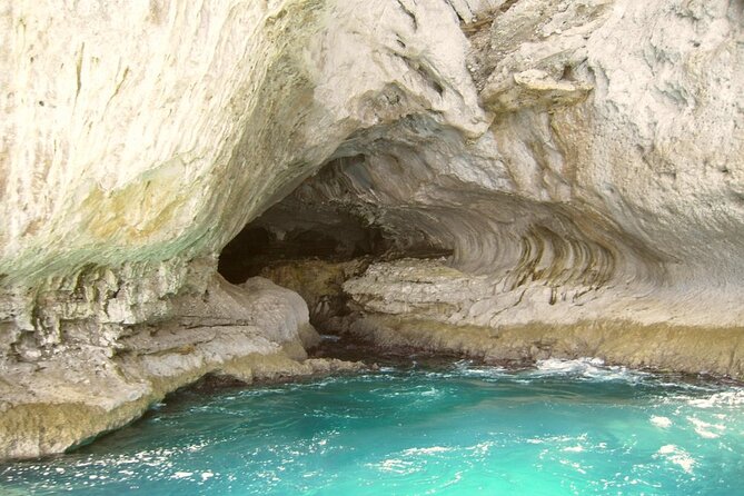 Capri by Boat: Private Tour of the Blue Grotto and Faraglioni - A Closer Look at the Private Boat Experience on Capri