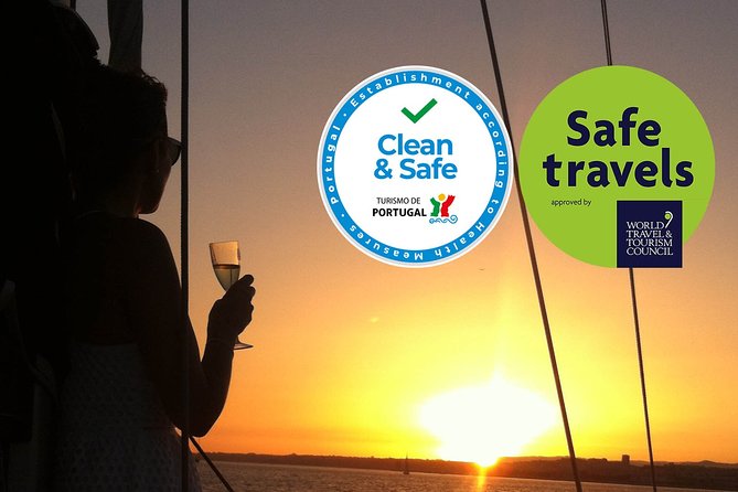 Cascais Romantic Private 2h Cruise with sparkling wine - Key Points