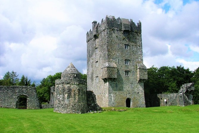 Castles of Connemara tour departing Galway. Private guided. - Kylemore Abbey & Victorian Walled Gardens: Romantic and Elegant