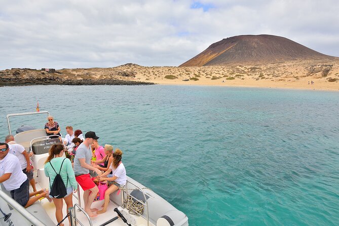 Catamaran Sailing Day To La Graciosa with Lunch - An In-Depth Look at the Catamaran Sailing Experience
