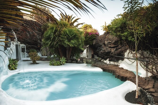 César Manrique: Northern Lanzarote Guided Tour - A Balanced Look at the Northern Lanzarote Tour