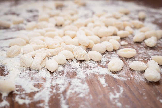 Cesarine: Private Pasta Class at Local's Home in Messina - Why This Pasta Class Stands Out