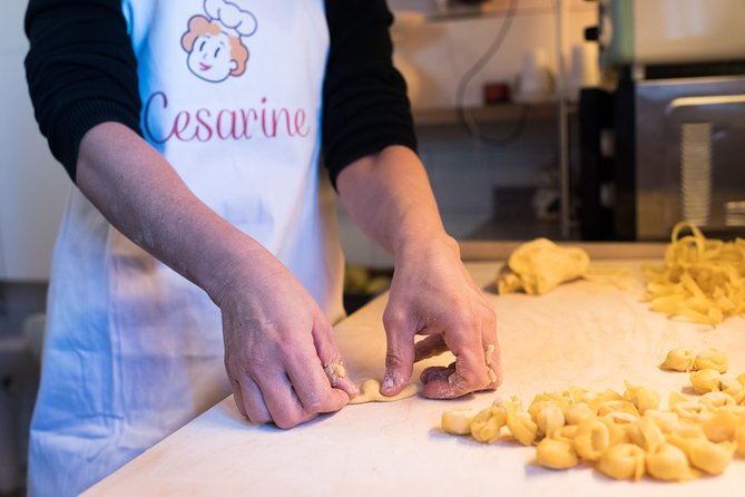 Cesarine: Small group Pasta and Tiramisu class in Milan - Why This Tour Stands Out