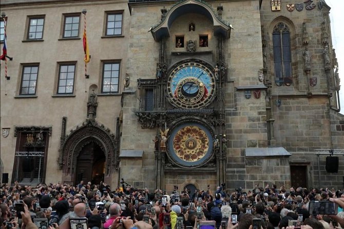 City tour to the top 10 attractions in Prague private tour - An In-Depth Look at the Tour Itinerary