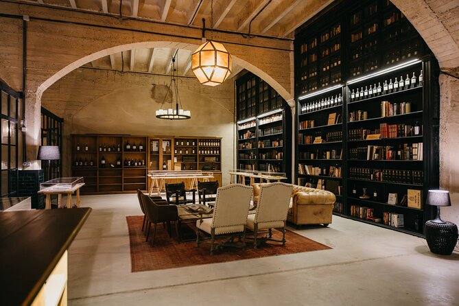 Complete winery experience: visit, tasting and traditional food - The Practicalities