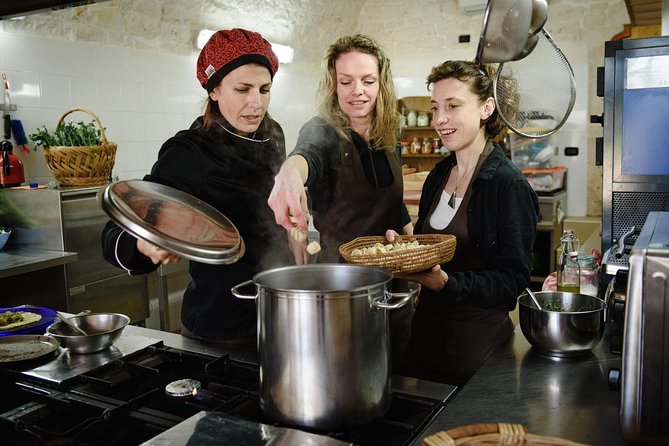 Cooking class: We prepare orecchiette with vegetables from the garden - An In-Depth Look at the Orecchiette Cooking Class in Bari