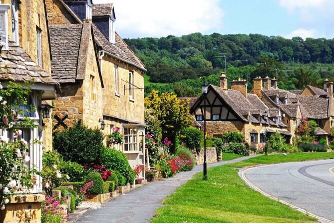 Cotswolds Countryside Tour by Coach: Villages, Views, and Lunch - Who Is This Tour Best Suited For?