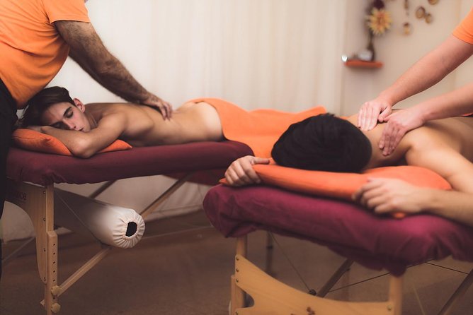 Couple Massage: 1 hour - An In-Depth Look at the Couple Massage Experience
