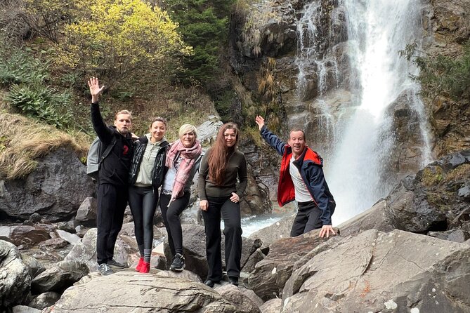 Cultural Homestay Exploring London, Oxford and National Parks - Transportation, Meals, and Group Size