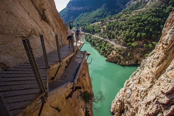 Dare to take a walk along the Caminito del Rey path private tour from Malaga - A Closer Look at the Caminito del Rey Private Tour