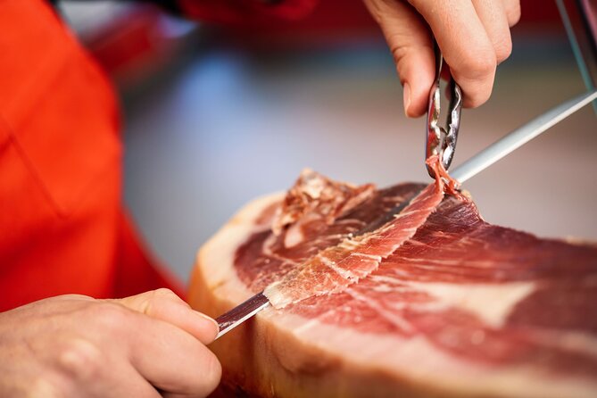 Day trip in Trevélez and a visit to ham drying factory - Key Points