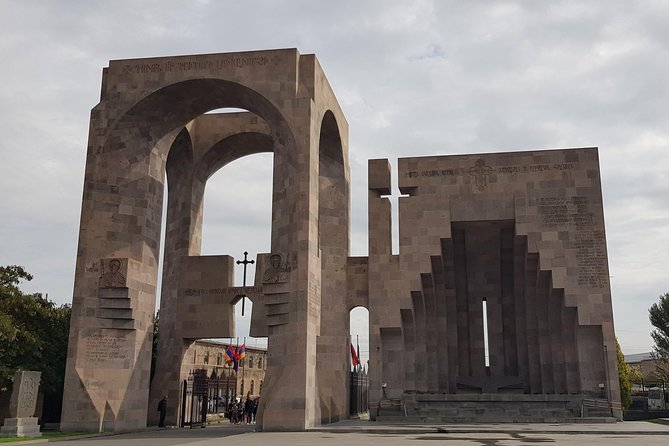 Day trip to: Echmiadzin Cathedral and Zvartnots Temple - An In-Depth Look at the Tour