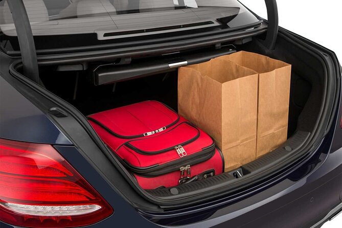 Departure by Sedan from Central London to Gatwick Airport LGW - Key Points