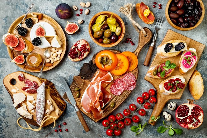 Dining experience at a local's home in Preganziol with cooking demo - Key Points
