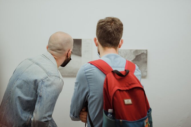 Discover the local art scene with ArtCrawl - Who Should Consider This Tour?