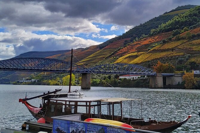 Douro Valley Prime Tour: Wine Tastings, Boat and Lunch from Porto - Exploring the Douro Valley Itinerary
