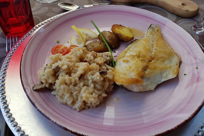 Douro Valley Wine Tour: 3 Vineyard Visits, Wine Tastings, Lunch - Itinerary Breakdown: What Makes Each Stop Special