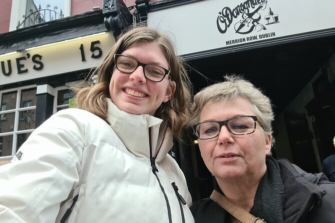 Dublin Old Town: Famous Pubs Exploration Game and Tour - What’s Included and What’s Not
