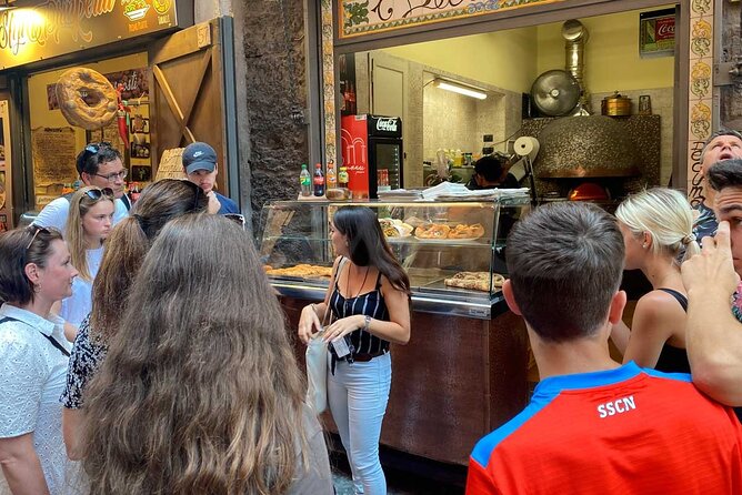 Eating Naples Street Food Tour with Guided Tasting and Sightseeing - A Flavorful Introduction to Naples