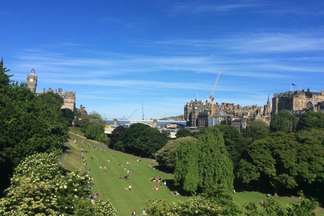 Edinburgh Private Walking Tour - Exploring the Itinerary in Detail