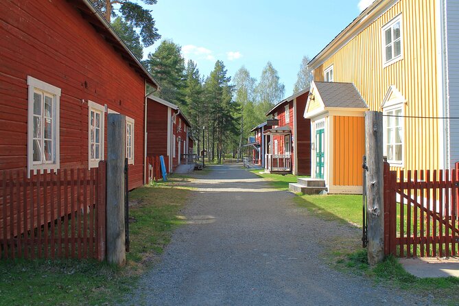 Eila's Time Travels: A Lycksele Family Walking Tour Game - Key Points