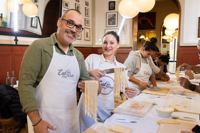 Enjoy Spritz and Pasta Making in Piazza Navona - The Setting and Group Dynamics