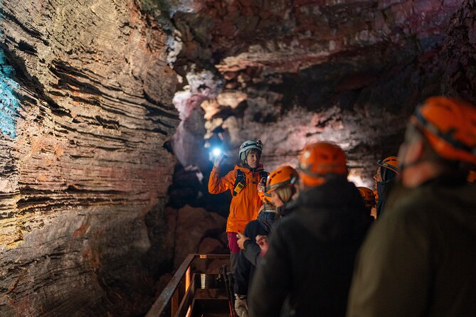Evening Lava Tunnel Tour and Northern Lights - A Night at the Lava Tube: What to Expect