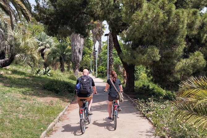 Exclusive Barcelona Bicycle Food tour: 6 neighbourhoods + food - An In-Depth Look at the Tour
