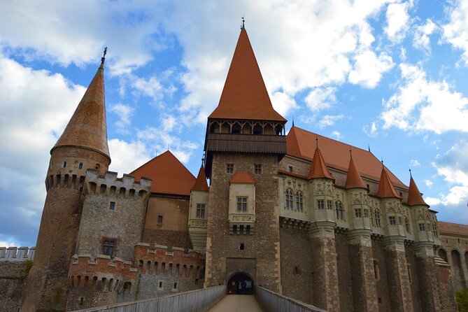 Exclusive Tour: Corvin Castle, Alba Iulia and traditional villages from Sibiu - An In-Depth Look at the Itinerary and Highlights