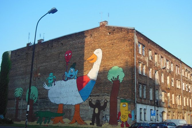 Exploration tour through the district of Praga - authentic and legendary - Uncovering Praga’s Multicultural Roots