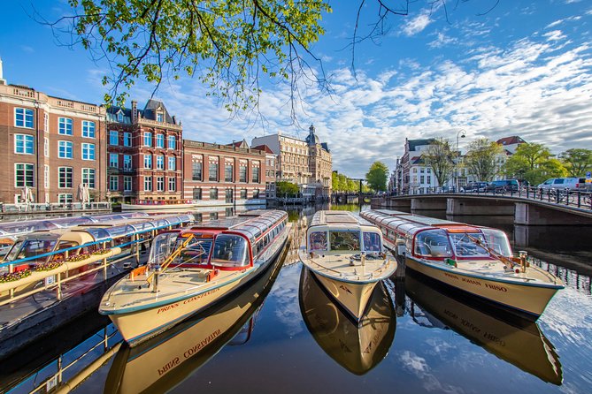 Explore Amsterdam in 90 minutes with a Local - A Close Look at What Makes This Tour Valuable