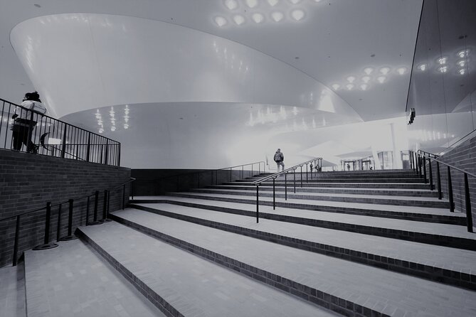 Explore Hamburg's Elbphilharmonie in a playful way - modern and individual - An Innovative Twist on Visiting Hamburg’s Iconic Landmark