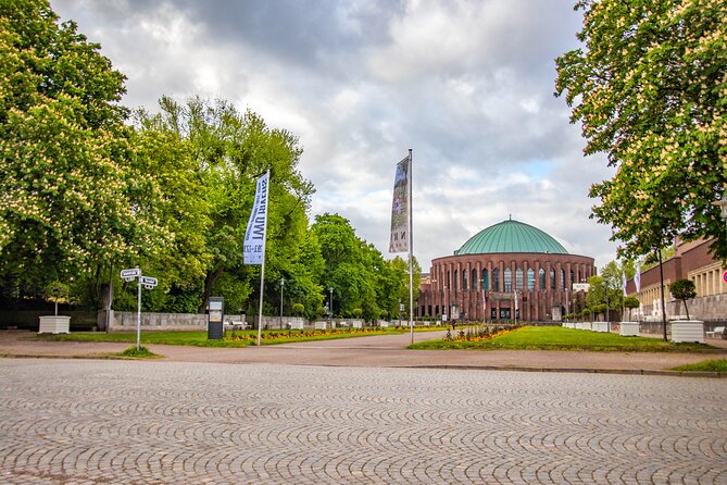 Explore the Instaworthy Spots of Dusseldorf with a Local - An In-Depth Look at the Tour Experience