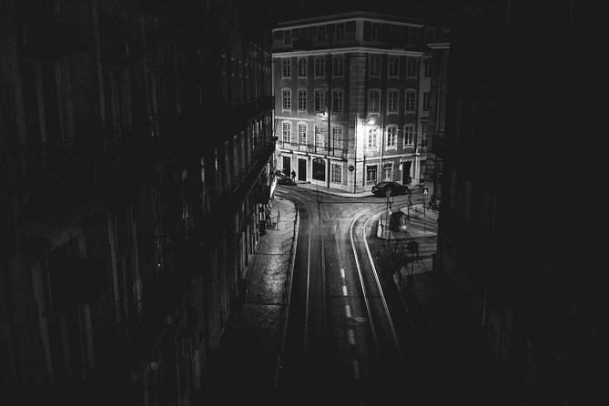 Fado Night Tour * Private Tours * - An In-Depth Look at the Fado Night Tour