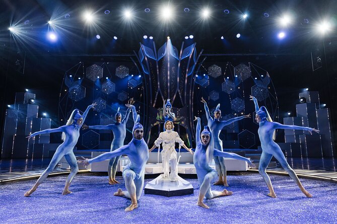 FALLING | IN LOVE Grand Show at Friedrichstadt-Palast Berlin - What to Expect During the Itinerary