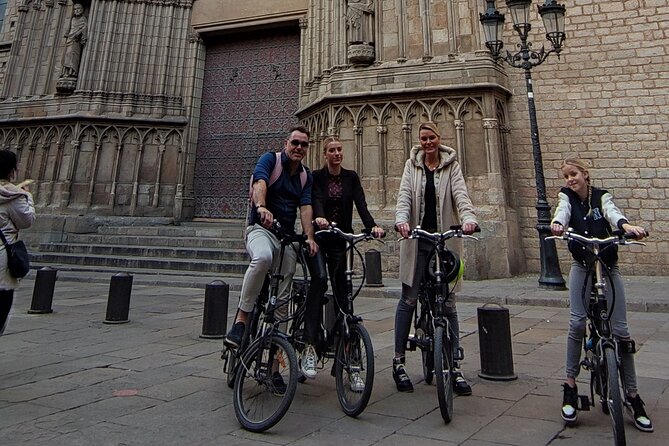 Familly friendly traditions & food tour: tailored tapas & games! - What the Tour Offers: An In-Depth Look