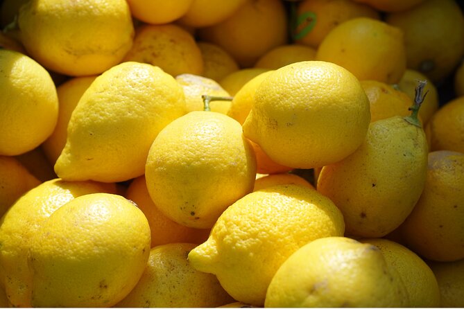 Fifty Shades of Lemon - Exploring the Amalfi Coast in Style and Comfort