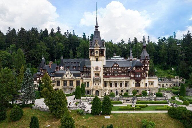From Bucharest: Largest Salt Mine in Europe and Peles Castle - An In-Depth Look at the Tour from Bucharest