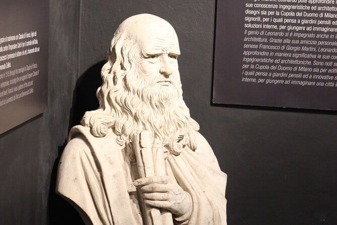 From Florence: Private Day Trip to Leonardo's Birthplace & Lunch - Key Points