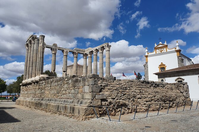 From Lisboa: Évora & Monsaraz Small-Group Full Day Tour - Starting from Lisbon: An Easy-Walkable Meeting Point and Scenic Drive