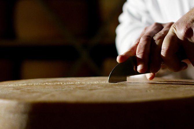 From Parma: Parmigiano Reggiano Farm Tour & Tasting with Transfer - An Easy and Practical Introduction to the Experience