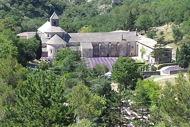 Full day private tour for 2-3 person - An In-Depth Look at the Provence Private Tour
